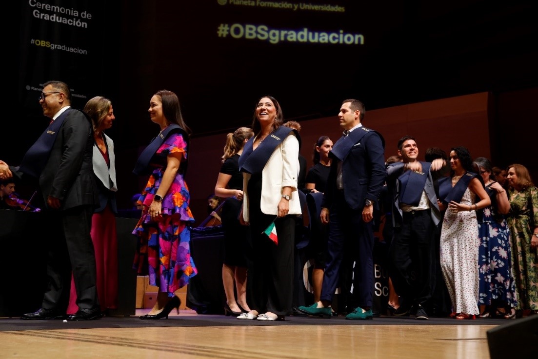 More than 2,800 students from 44 countries graduate at OBS' 2024 ...